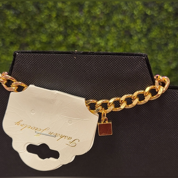 Jewelry | Nwt Red Lips Rhinestones Chain Necklace | Poshmark